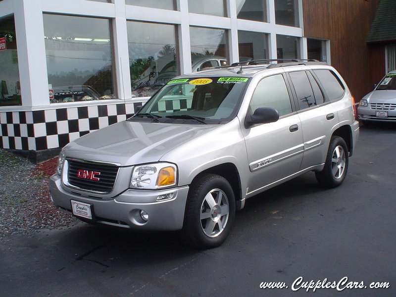 Used 2005 GMC Envoy 4X4 for sale in Laconia, NH