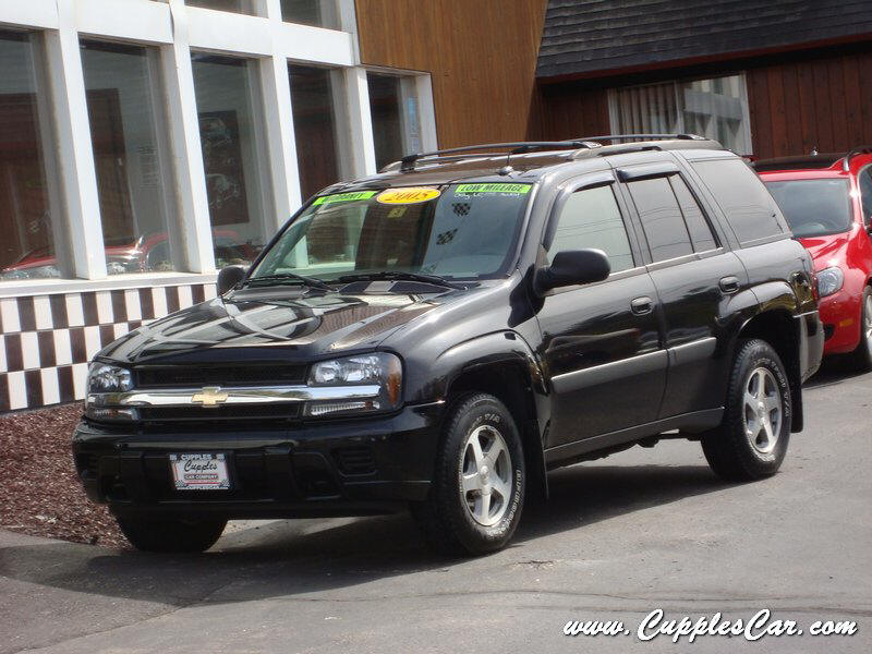 2005 Chevrolet Trailblzer Automatic 4X4 with only 60K Miles for sale in ...