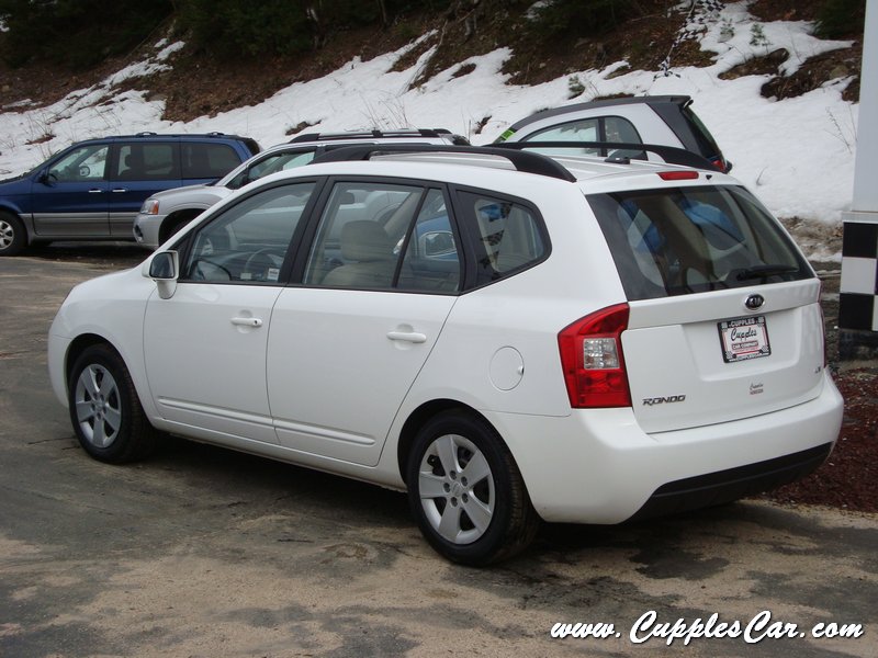 2009 Kia Rondo LX 4-Cylinder for sale in Laconia, NH - Cupples Car Co ...